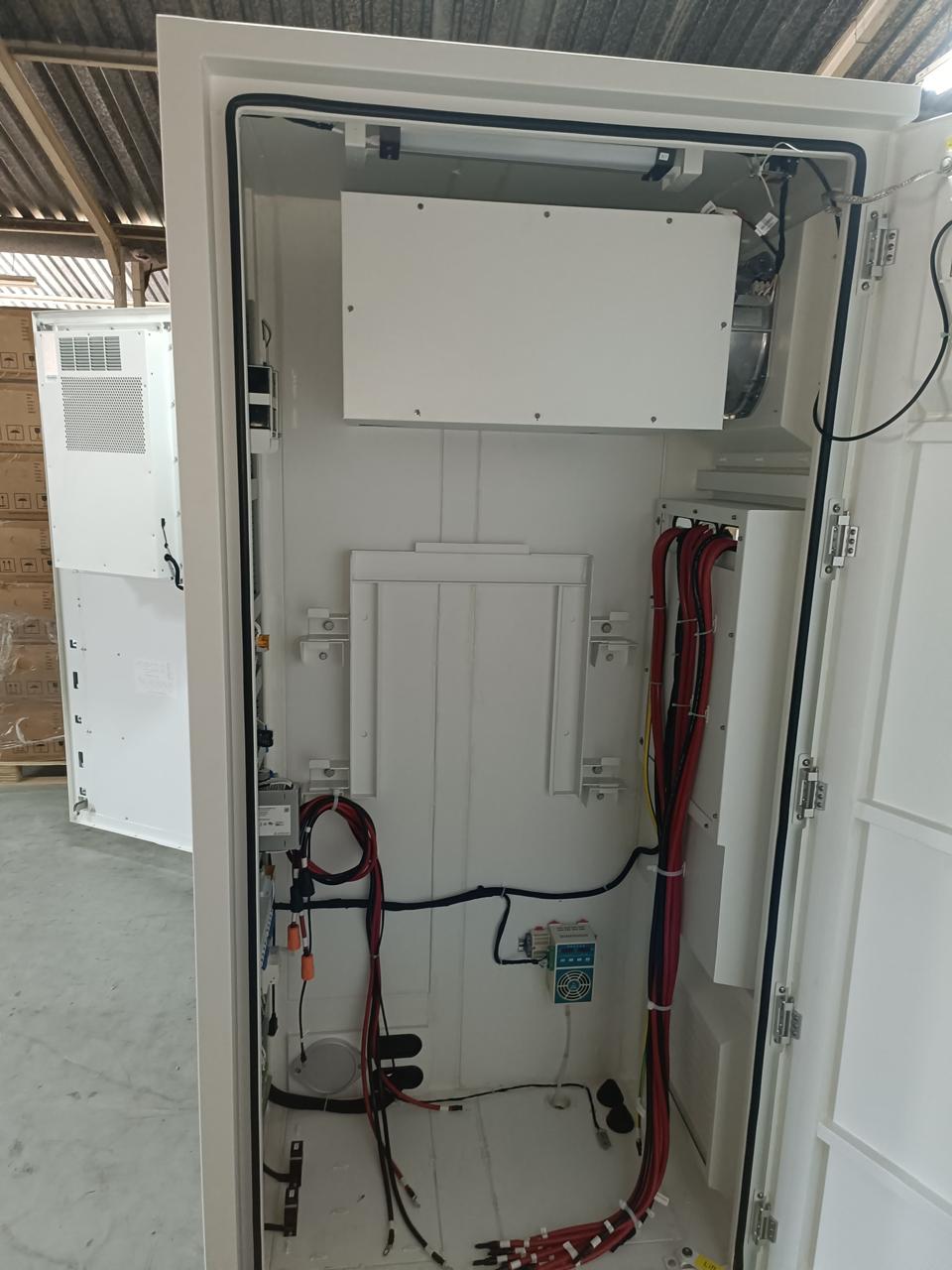 Sunsynk Complete Mobile Powerhub system - 50kWh/122kWh – Oliross Solar